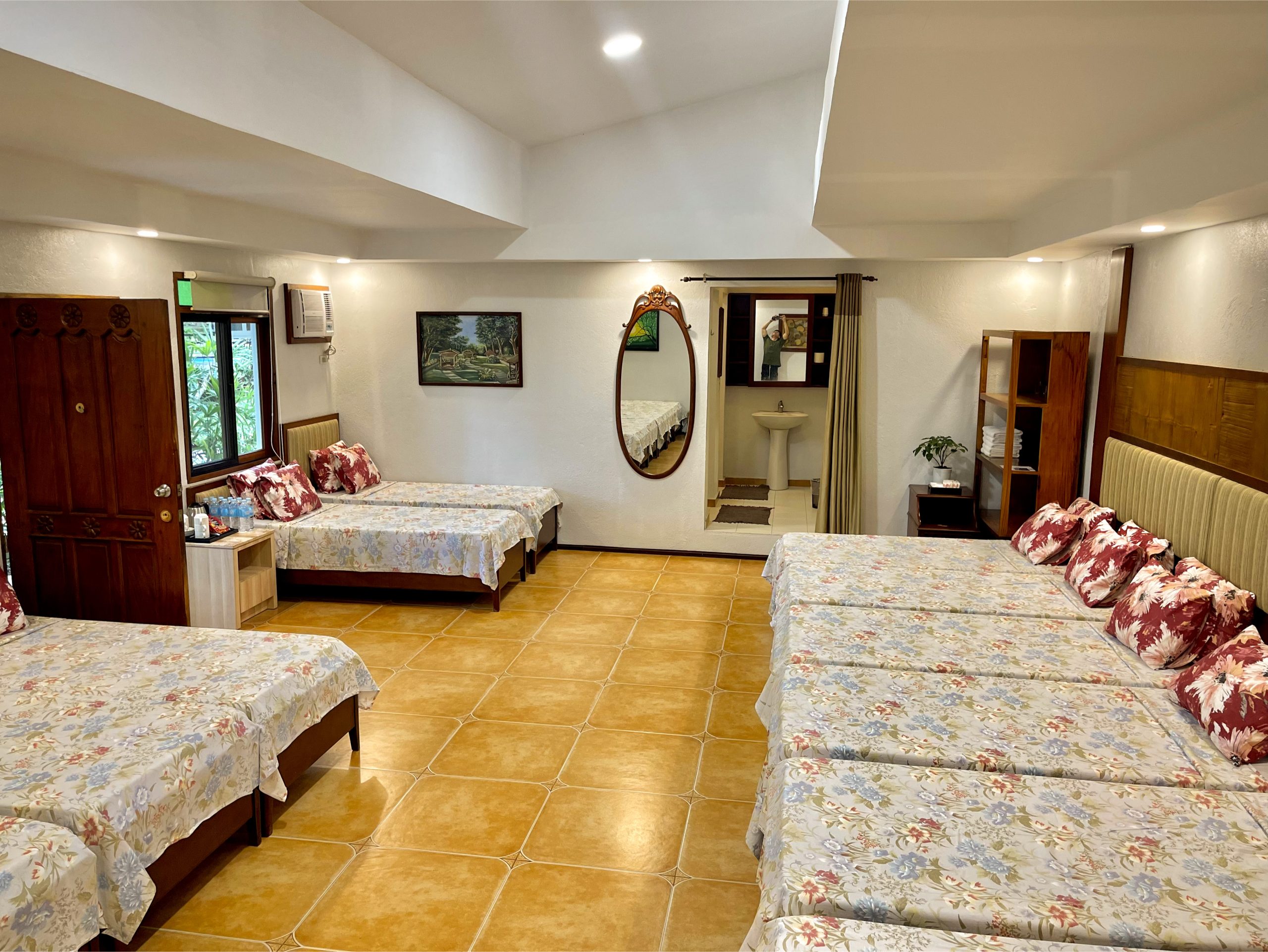 Dormitory – Hannah’s Garden Event Place